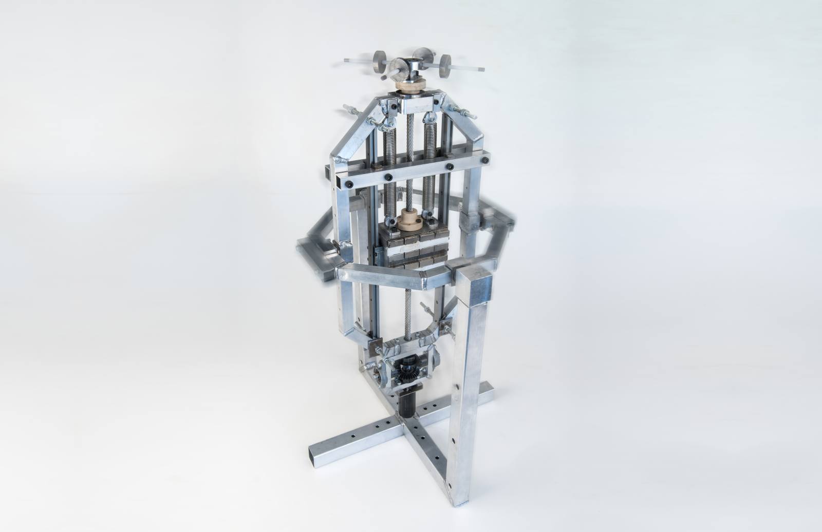 Hybrid Wave Energy Harvester | Design Show 2015